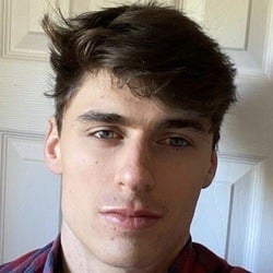 Famous Noahs | Famous Birthdays