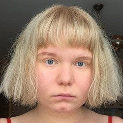 Olya Cass - Age, Bio, Family | Famous Birthdays