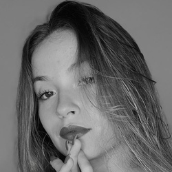Raissa - Age, Bio, Family | Famous Birthdays