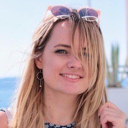 Rachel Metz - Age, Bio, Family | Famous Birthdays