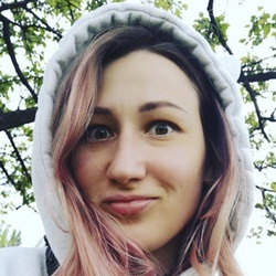 Anna Chi - Age, Bio, Family | Famous Birthdays