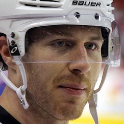 Ian Cole - Age, Bio, Family | Famous Birthdays
