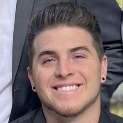 Famous Zacks | Famous Birthdays