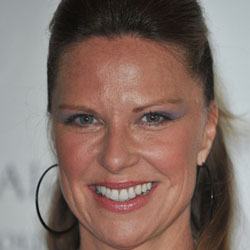 Mo Collins - Age, Bio, Family | Famous Birthdays