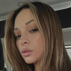 Michelle Constanza - Age, Bio, Family | Famous Birthdays