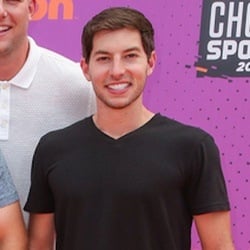 Coby Bird - Age, Bio, Family | Famous Birthdays