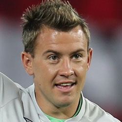 Simon Cox - Age, Bio, Family | Famous Birthdays