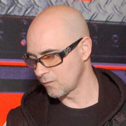 Warren Cuccurullo - Age, Bio, Family | Famous Birthdays