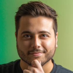 Daniel About Tech - Age, Bio, Family | Famous Birthdays
