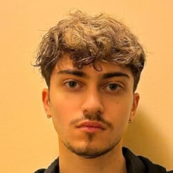 Famous Harrys | Famous Birthdays