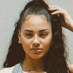 Jaida Davis - Age, Bio, Family | Famous Birthdays