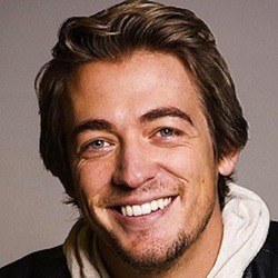 Mason D. Davis - Age, Bio, Family | Famous Birthdays