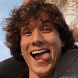 Dayne Hepner - Age, Bio, Family | Famous Birthdays