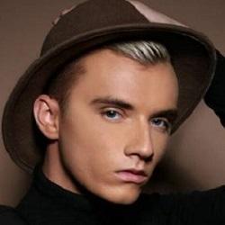 Harry Derbidge - Age, Bio, Family | Famous Birthdays