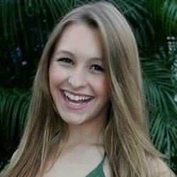 Carla Diaz - Idade, Vida Pessoal, Biografia | Famous Birthdays
