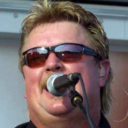 Joe Diffie - Bio, Family | Famous Birthdays