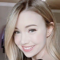 DizzyKitten - Age, Bio, Family | Famous Birthdays