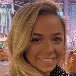 Katie Donnelly - Age, Bio, Family | Famous Birthdays