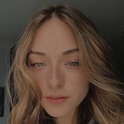Kris Reece - Bio, Family | Famous Birthdays