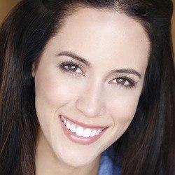 Amber Lee Ettinger - Age, Bio, Family | Famous Birthdays