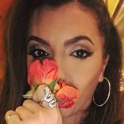 Sarah Fasha - Age, Bio, Family | Famous Birthdays
