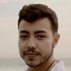 Ryan Jacobs Flores - Age, Bio, Family | Famous Birthdays