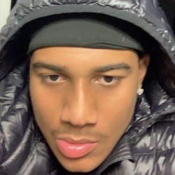 MarleyMar - Age, Bio, Family | Famous Birthdays