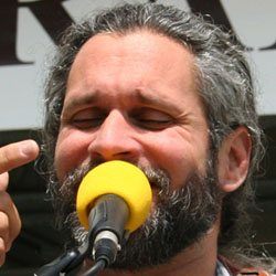 Stan Fortuna - Age, Bio, Family | Famous Birthdays