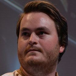 Erik Flom - Age, Bio, Family | Famous Birthdays