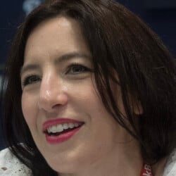 Stephanie Garber - Age, Bio, Family | Famous Birthdays