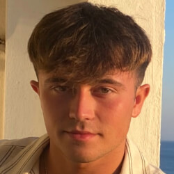 Harry Gardner (TikTok Star) - Age, Bio, Family | Famous Birthdays