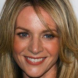 Jessalyn Gilsig - Age, Bio, Family | Famous Birthdays