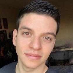 Louis Giordano - Age, Bio, Family | Famous Birthdays