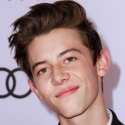 Griffin Gluck - Age, Bio, Family | Famous Birthdays