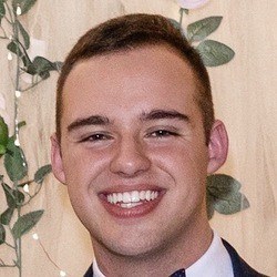 Daniel Goldsmith - Age, Bio, Family | Famous Birthdays