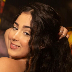 Famous Yasmims | Famous Birthdays