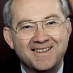 Phil Gramm - Age, Bio, Family | Famous Birthdays