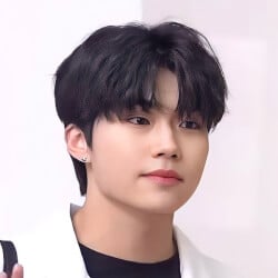 Park Gun-wook - Age, Bio, Family | Famous Birthdays