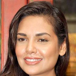 Esha Tewari - Age, Bio, Family | Famous Birthdays