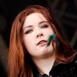 Patty Gurdy - Age, Bio, Family | Famous Birthdays