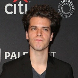 Gus Halper - Age, Bio, Family | Famous Birthdays