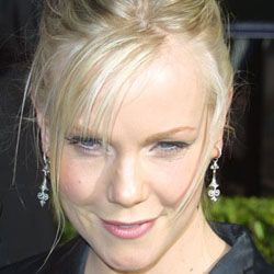 Laura Harris - Age, Bio, Family | Famous Birthdays