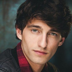 Finn Roberts - Age, Bio, Family | Famous Birthdays