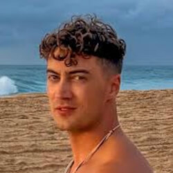 Jack Hayhoe - Age, Bio, Family | Famous Birthdays