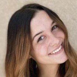 Riley Hettick - Age, Bio, Family | Famous Birthdays