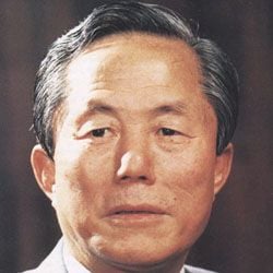 Choi Hong Hi - Bio, Family | Famous Birthdays