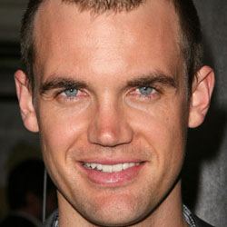 Tyler Hilton - Age, Bio, Family | Famous Birthdays
