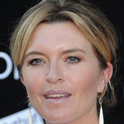 Tina Hobley - Age, Bio, Family | Famous Birthdays