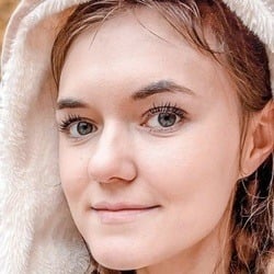 It'Sarah - Age, Bio, Family | Famous Birthdays