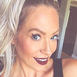 Keri Lynne Horsland - Age, Bio, Family | Famous Birthdays